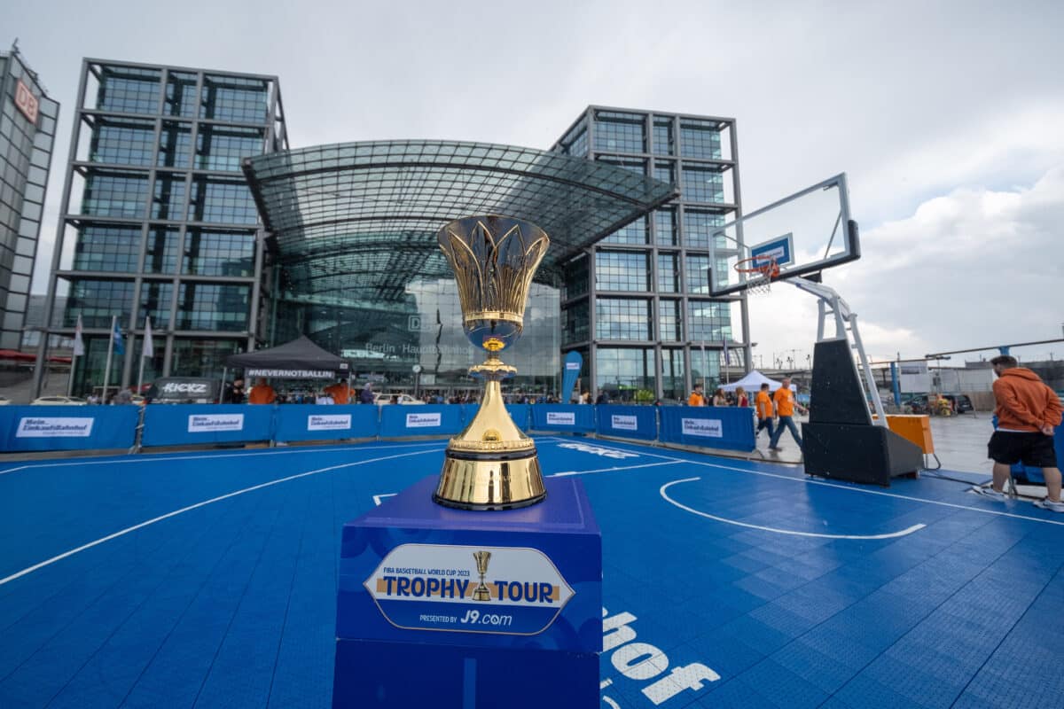 World Cup Trophy Tour in Berlin - DBB