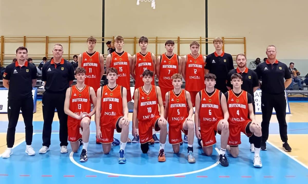 U16-Jungen: Starkes Turnier in Spanien - DBB